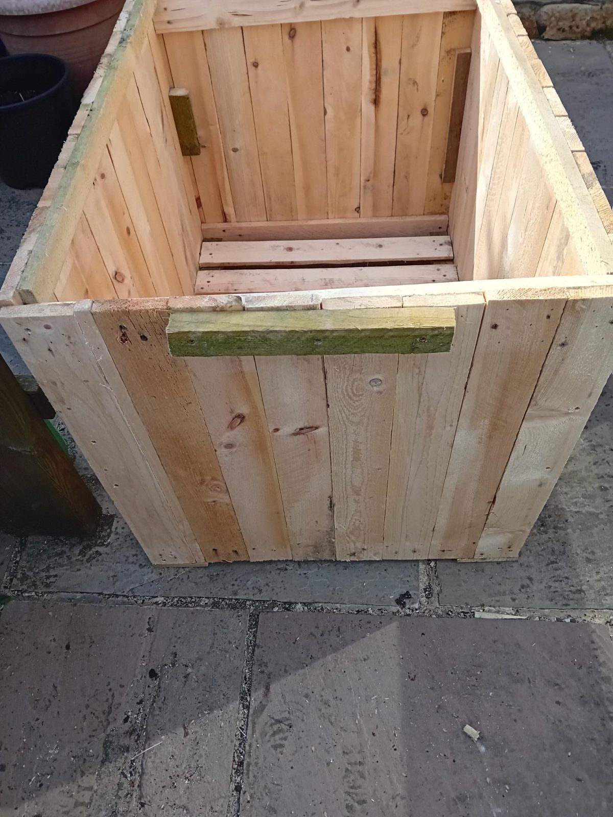 Simple Frugal Life - reduce consumerism and waste, be content