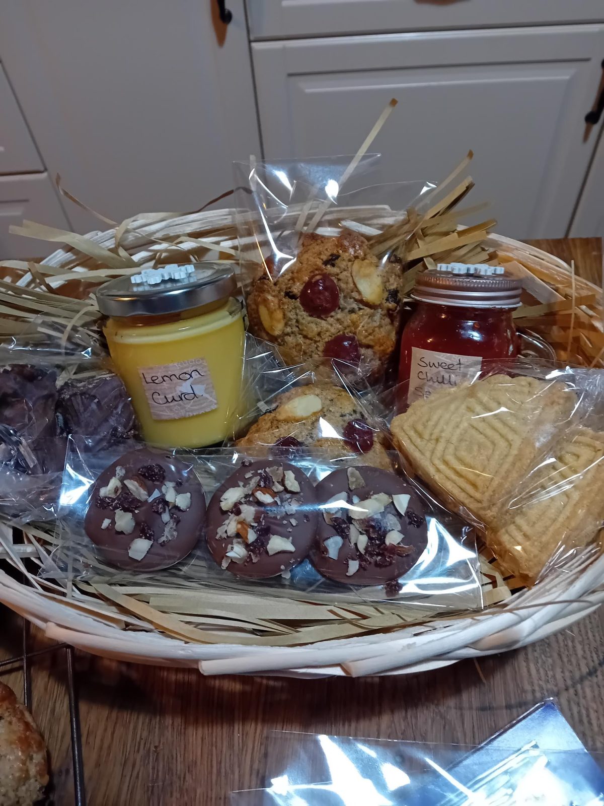 Simple Frugal Life - reduce consumerism and waste, be content